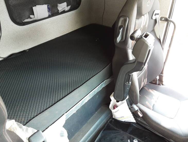 MERCEDES-BENZ/AXOR 2644 LS 6X4 2022 por R$ 595.000,00 é na Tietê Campinas