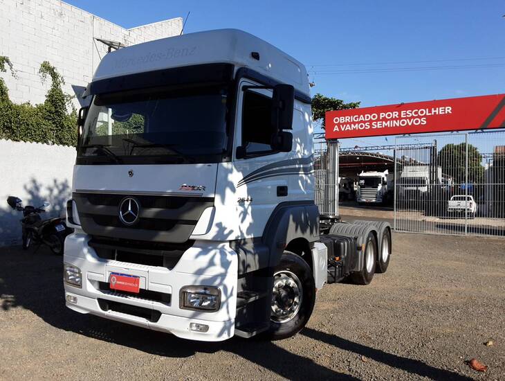 MERCEDES-BENZ/AXOR 2644 LS 6X4 2022 por R$ 595.000,00 é na Tietê Campinas