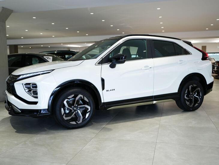 Eclipse Cross HPE-S Black 4x4 2026 por R$ 209.900,00 é na Autostar BMW ...