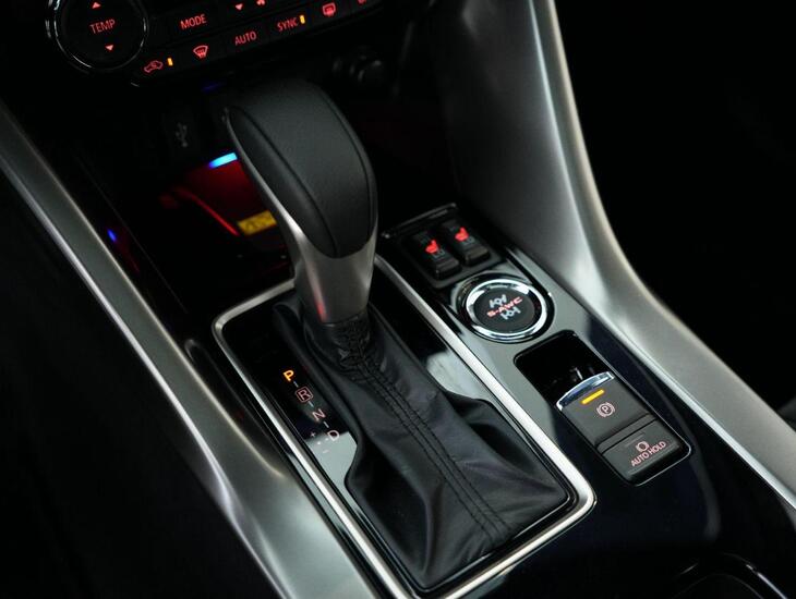 Eclipse Cross HPE-S Black 4x4 2026 por R$ 209.900,00 é na Autostar BMW ...