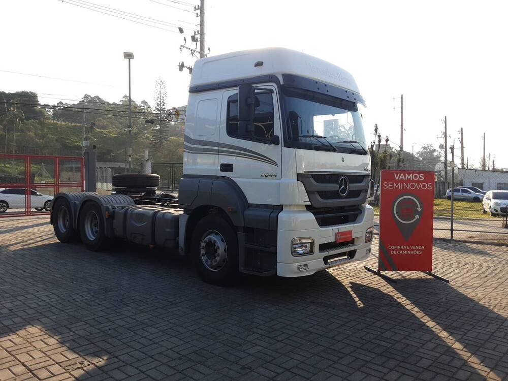 MERCEDES-BENZ/AXOR 2644 LS 6X4 2022 por R$ 560.000,00 é na Tietê Guarulhos