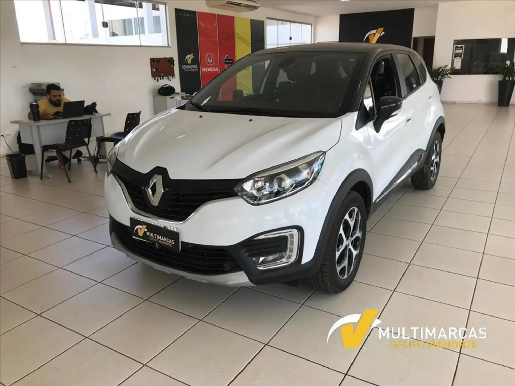 CAPTUR 1.6 16V SCE FLEX INTENSE X-TRONIC 2020 por R$ 78.000,00 é na ...